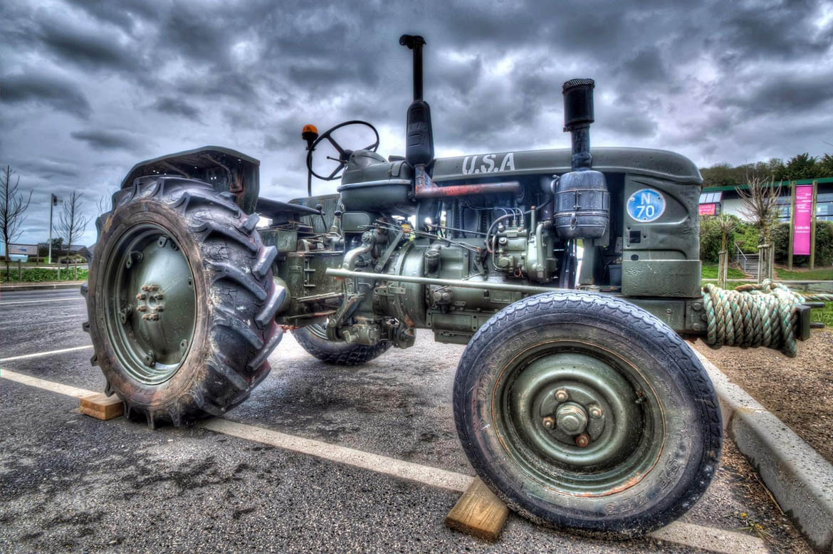Tracteur D-Day HDR - Le monde de la photo